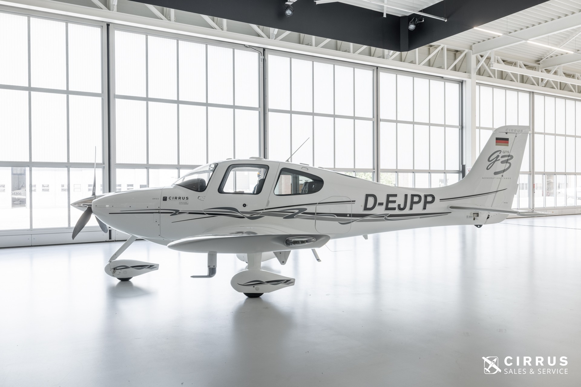 Cirrus SR22 G3 D-EJPP - Cirrus Sales & Service